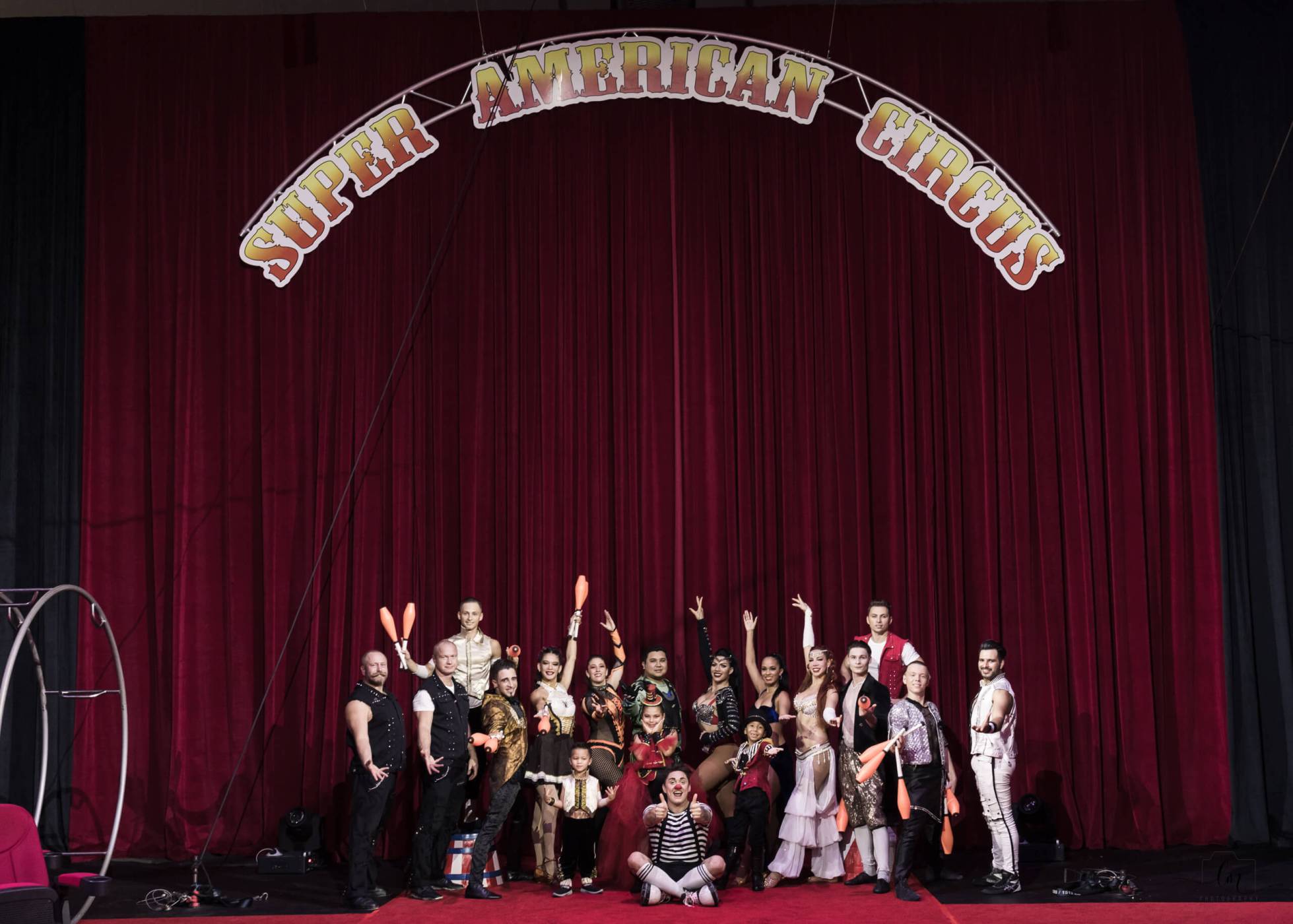 About Us | Super American Circus